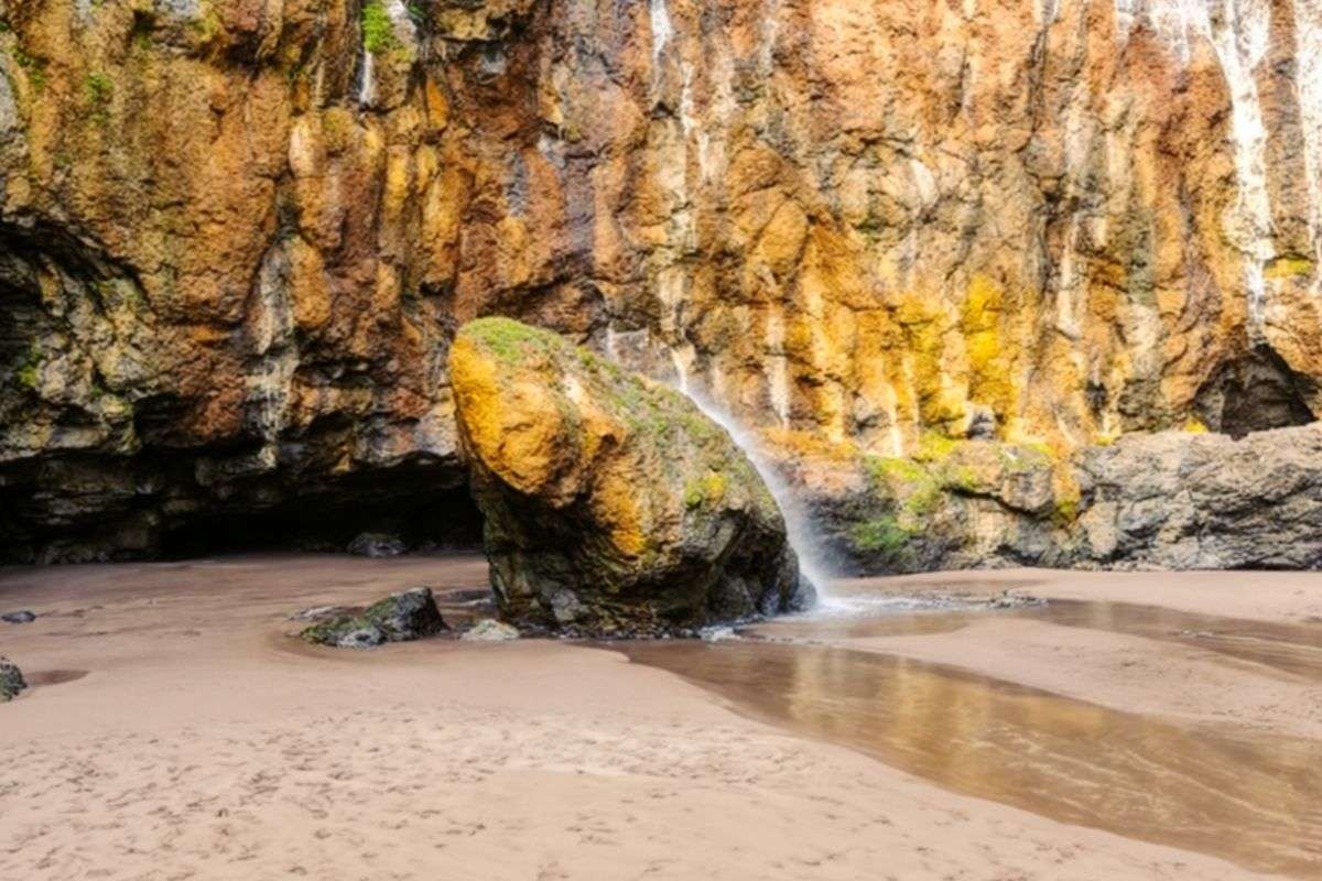 Descubre Playa de Castro: La Joya Oculta de Tenerife
